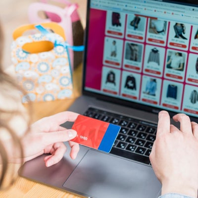 Mujeres: más rápidas que ellos a la hora de comprar en línea - Digital ...