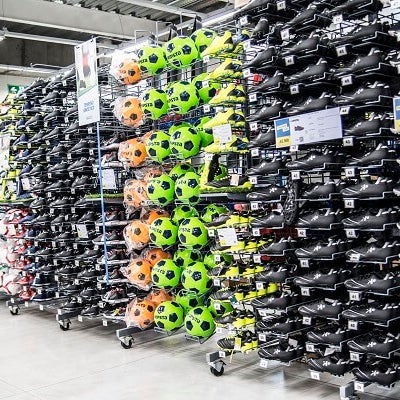 Francesa Decathlon inaugura su primera tienda deportiva en Colombia ...