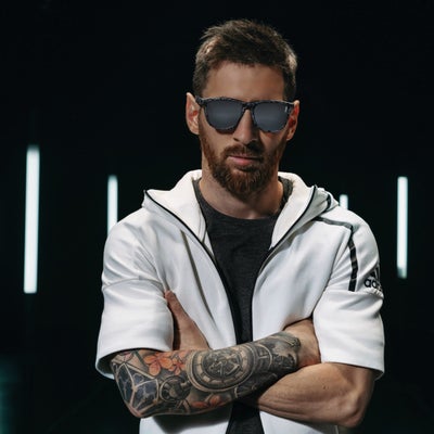 Hawkers y Lionel Messi lanzan colección de gafas - Mercadeo | Revista P&M